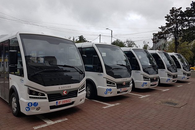 Microbuzele electrice din dotarea TPL Suceava, echipate cu folie ...